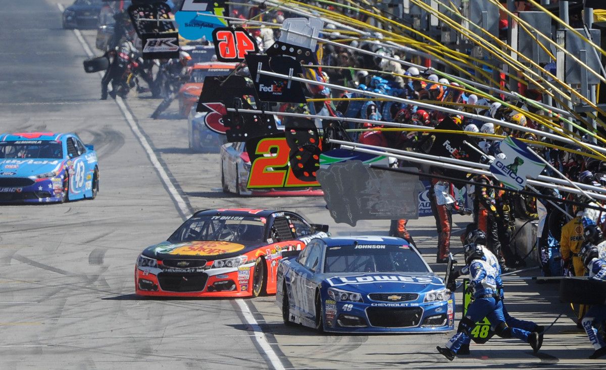 NASCAR drivers rave about new low-downforce rules package - Sports ...