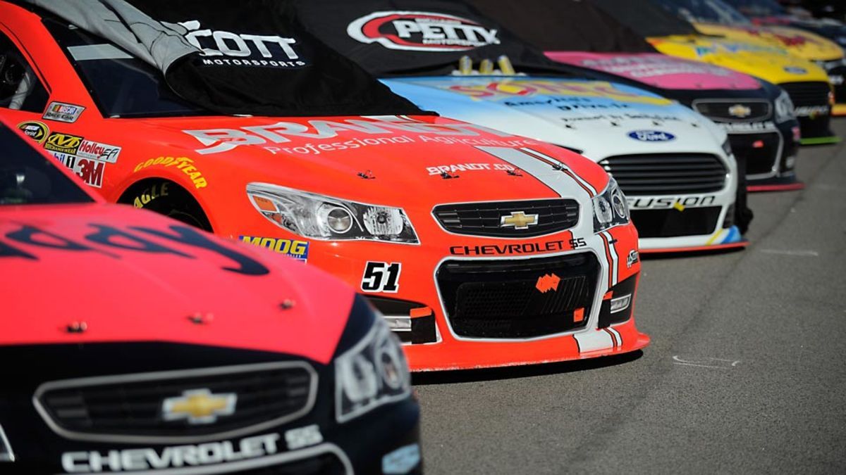 NASCAR allows franchise system to give team owners value - Sports ...