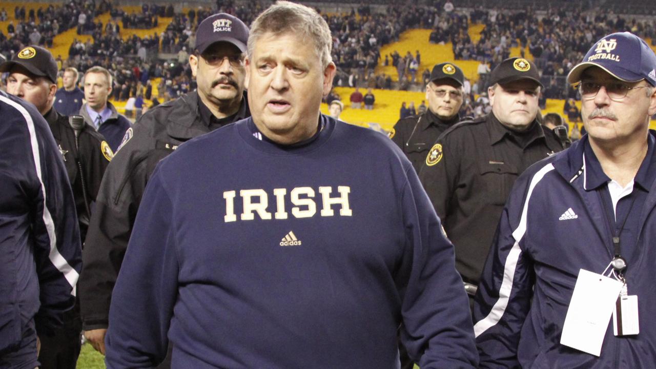 Charlie Weis rakes in $2.05M from Notre Dame in 2014 - Sports Illustrated