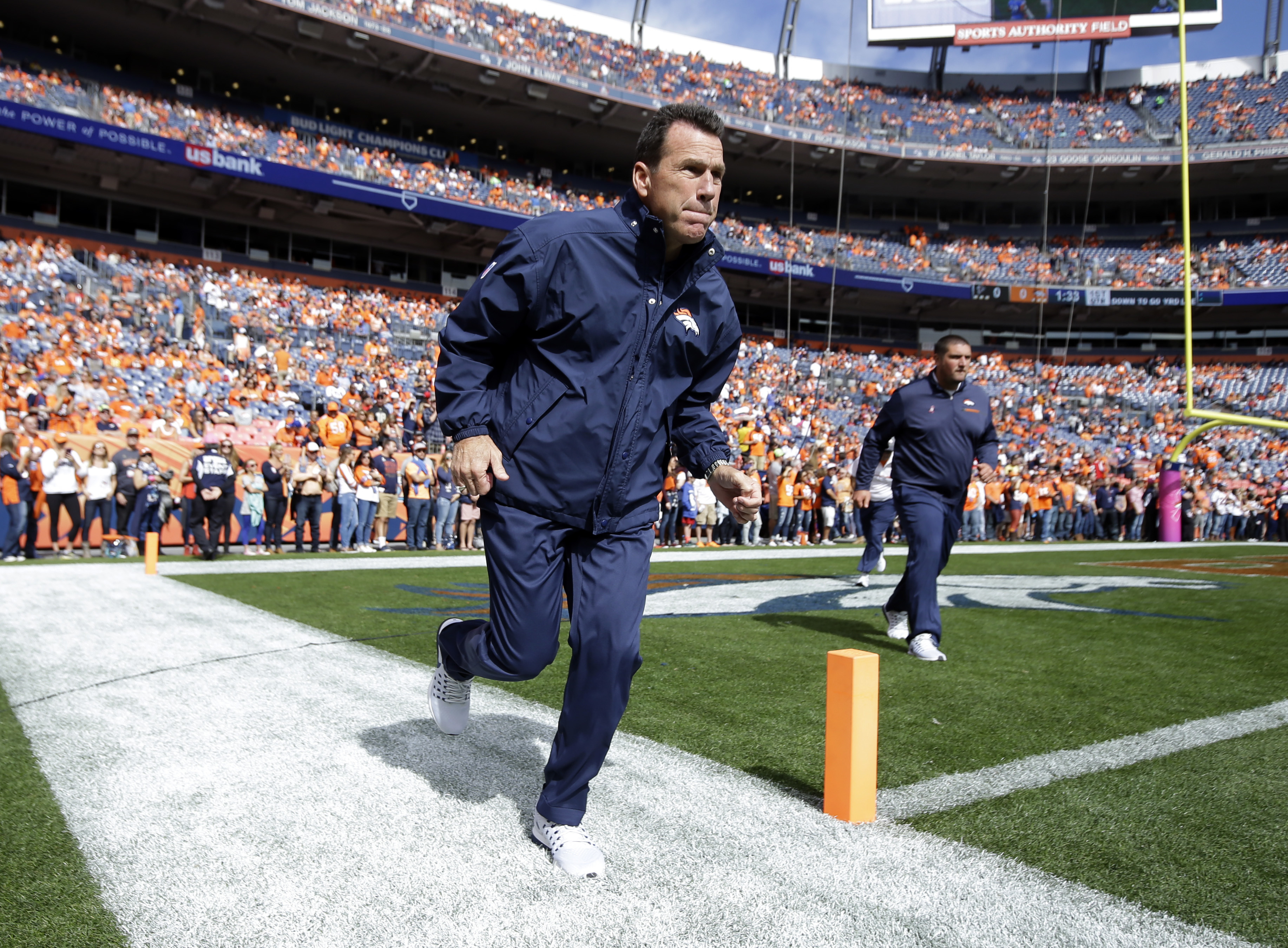 Kubiak diagnosed with migraine condition - Sports Illustrated