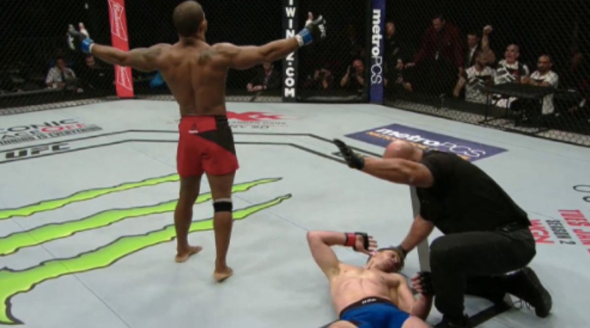 Alex Garcia delivers brutal knockout at UFC 207 - Sports Illustrated