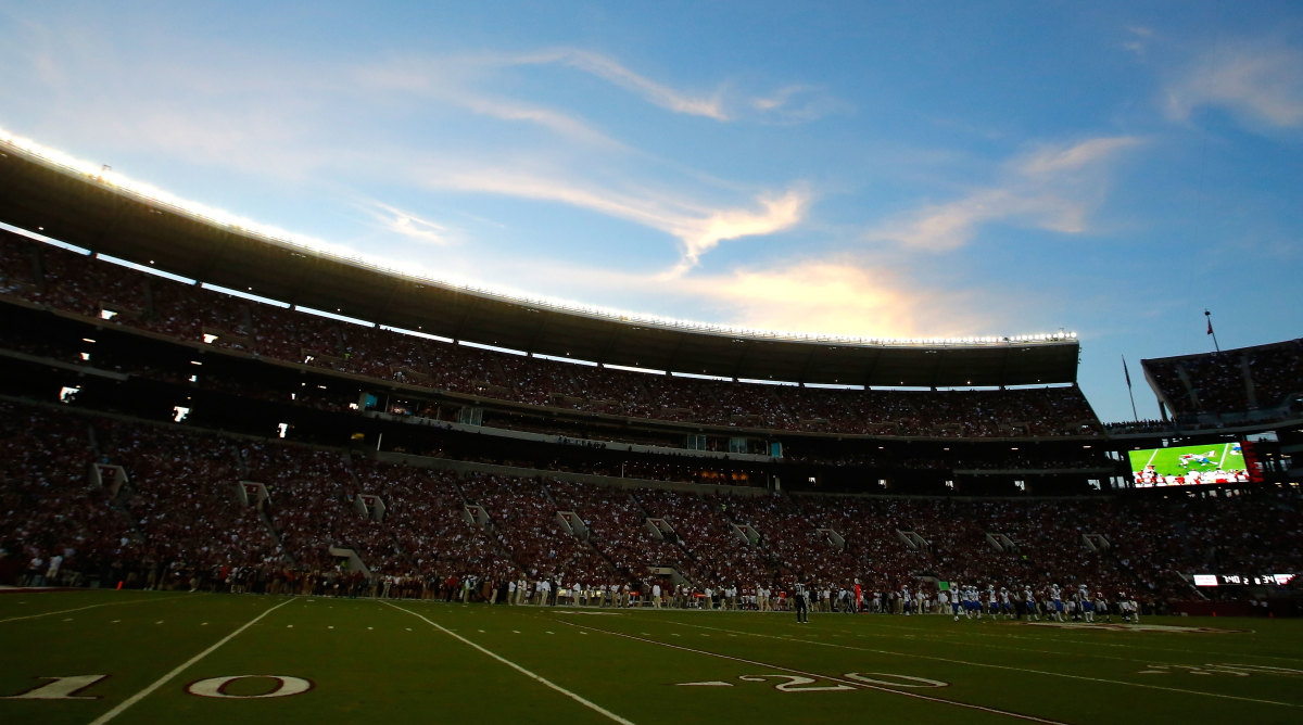 College GameDay signs roundup: Alabama vs Texas A&M - Sports Illustrated