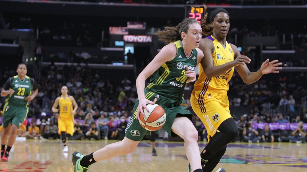 Breanna Stewart scores 23 points in WNBA debut - Sports Illustrated