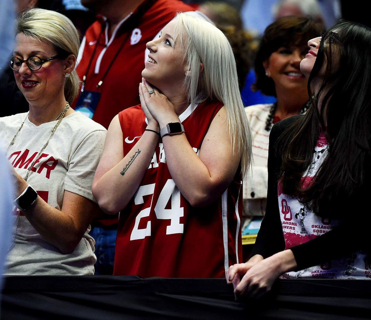 Sweet 16/Elite Eight Superfans - Sports Illustrated