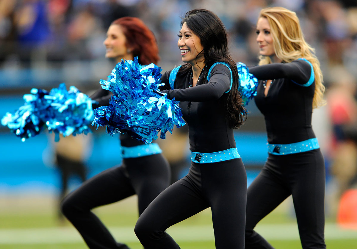 NFL Cheerleaders: Week 14 - Sports Illustrated