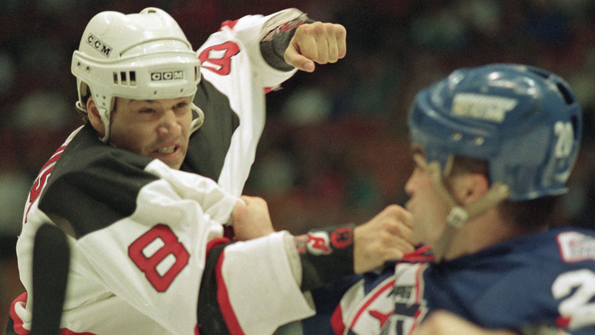EX-NHL player Mike Peluso says life was ruined by concussions - Sports ...