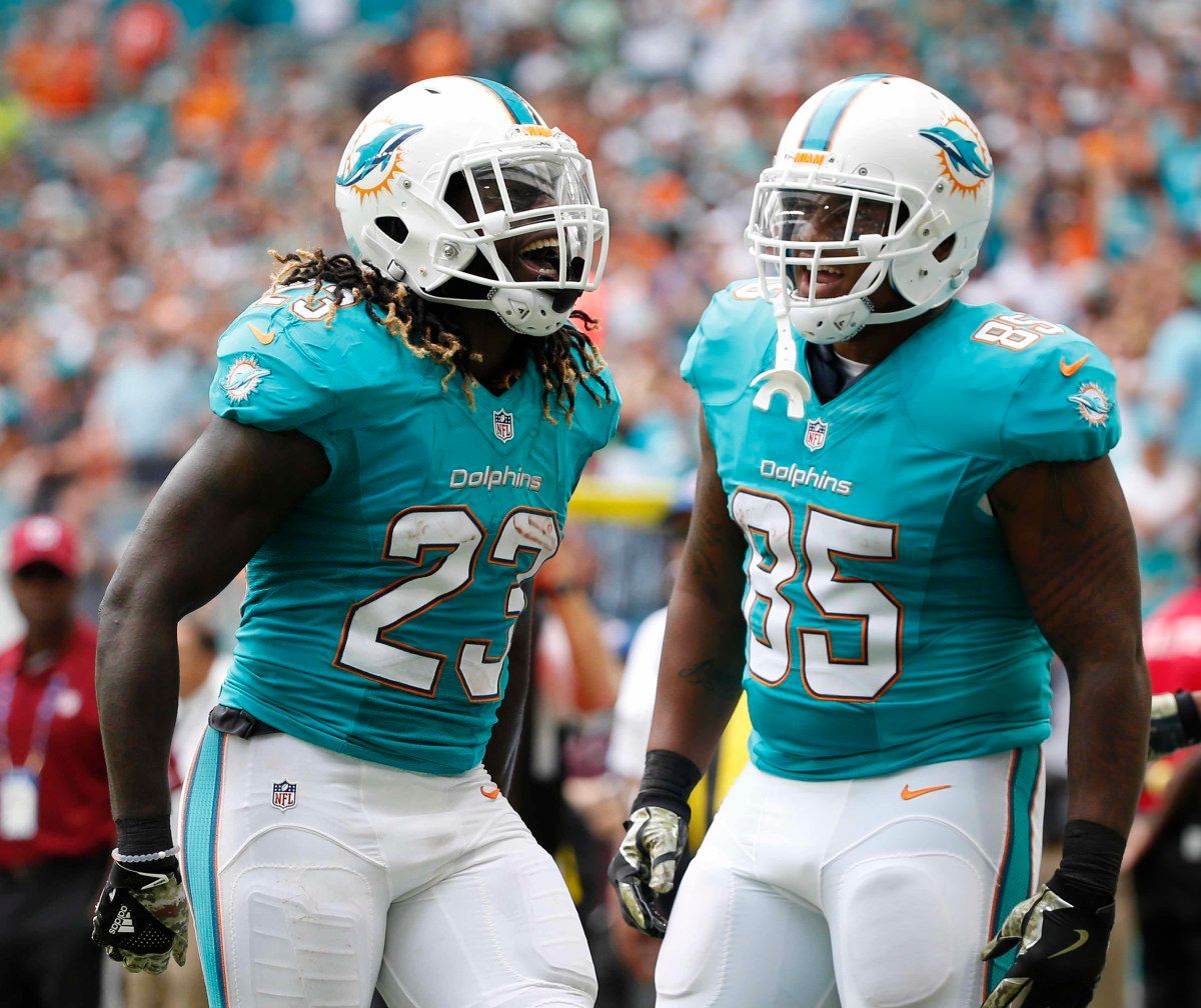 Dolphins take 3-game winning streak to West Coast - Sports Illustrated