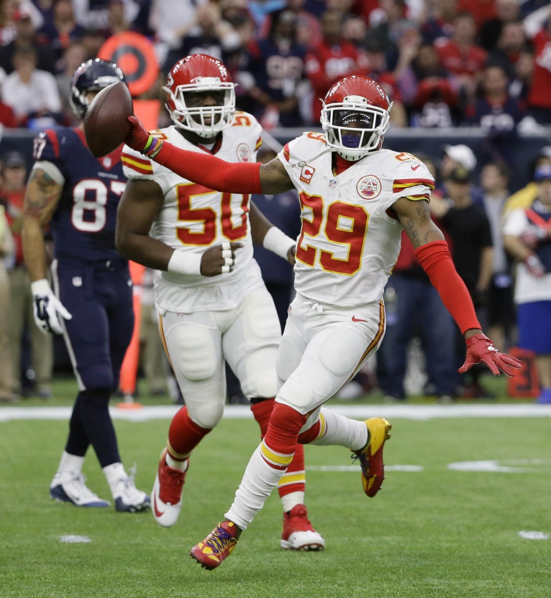 Chiefs beat Texans 30-0 for first playoff win since 1994 - Sports ...