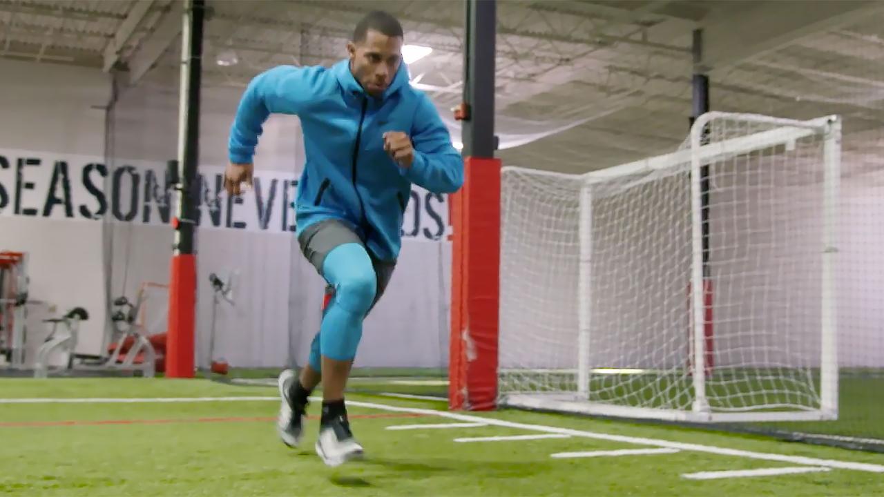 NY Giants: Training with WR Victor Cruz - Sports Illustrated
