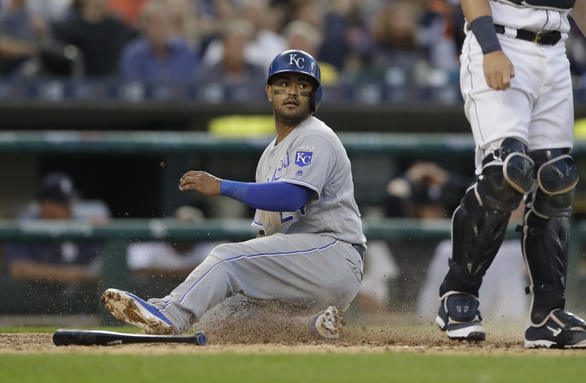 Royals score 4 in big 1st inning, ease past Tigers 8-4 - Sports Illustrated