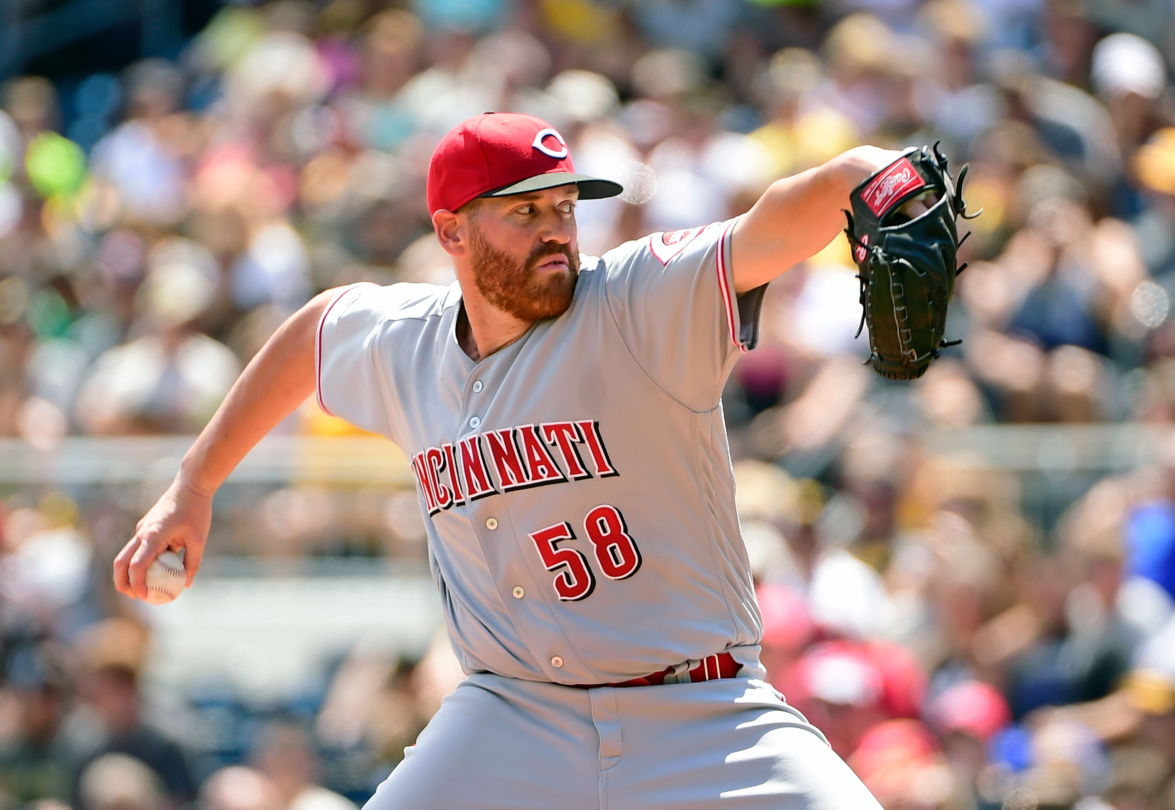 Hamilton steals 4, gets 3 hits, scores 3 as Reds top Pirates - Sports ...