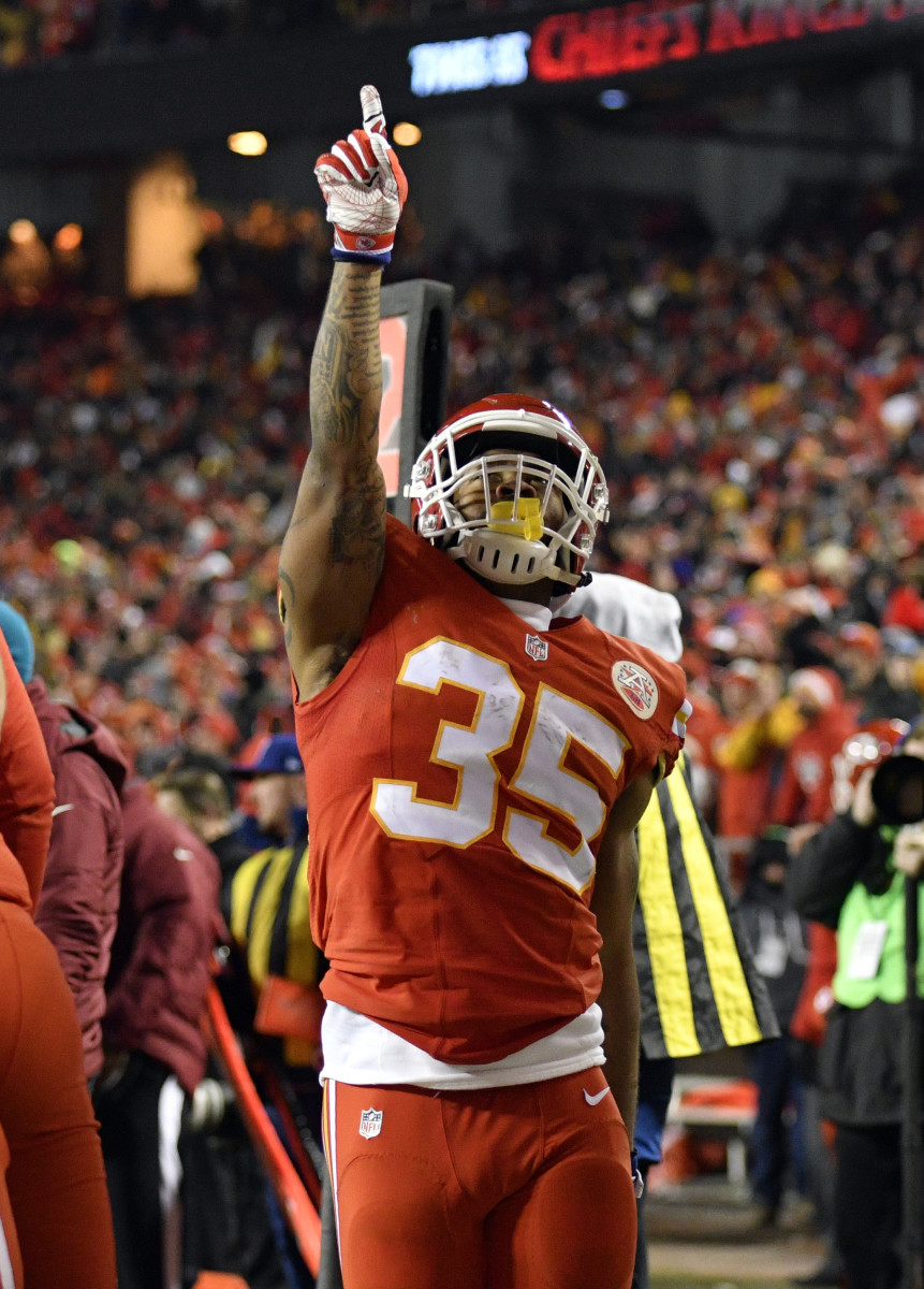 Chiefs come through to take control of division race - Sports Illustrated