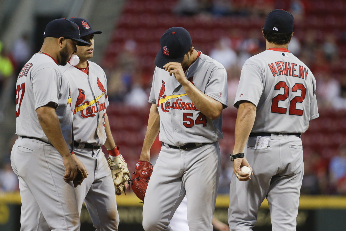 Cardinals rough up Reds Simon, roll to 12-7 win - Sports Illustrated