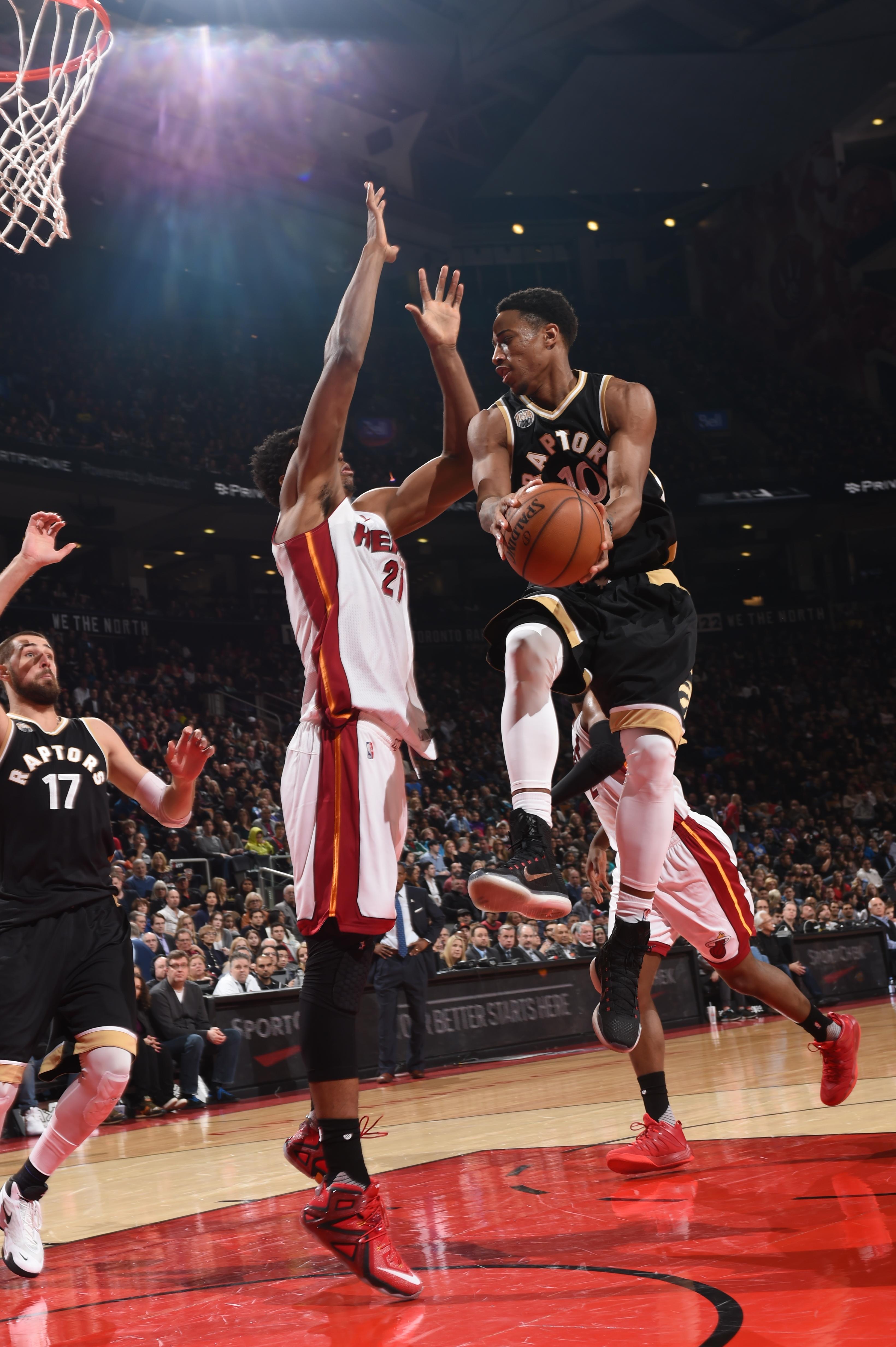 DeRozan scores 38 as Raptors beat Heat 112-104 in OT - Sports Illustrated