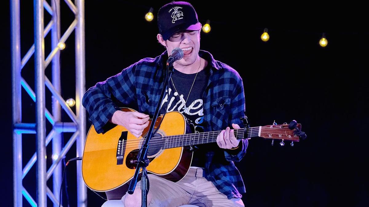 Why country singer Tucker Beathard chose music over sports - Sports ...