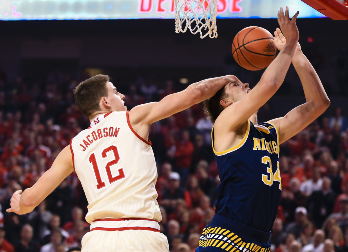 Robinson scores 21, Michigan ends Huskers' roll in 81-68 win - Sports ...