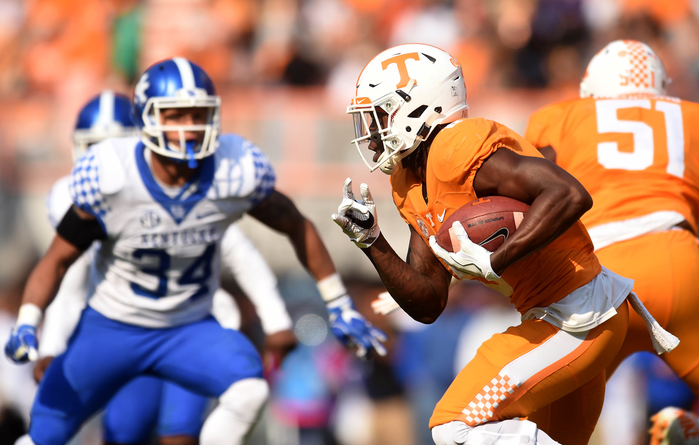 Tennessee rushing attack doing just fine without Hurd - Sports Illustrated