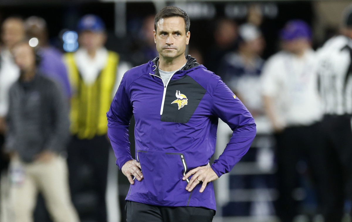 Vikings coach Mike Zimmer returns after eye surgery - Sports Illustrated
