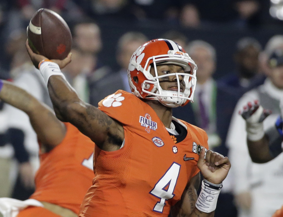 Clemson QB Watson says he'd consider turning pro next year - Sports ...