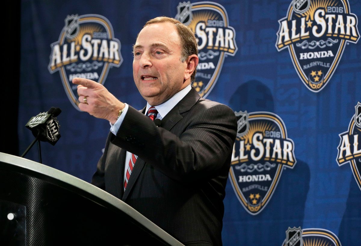 AP Source: NHL Commissioner Gary Bettman signs deal through '22 ...