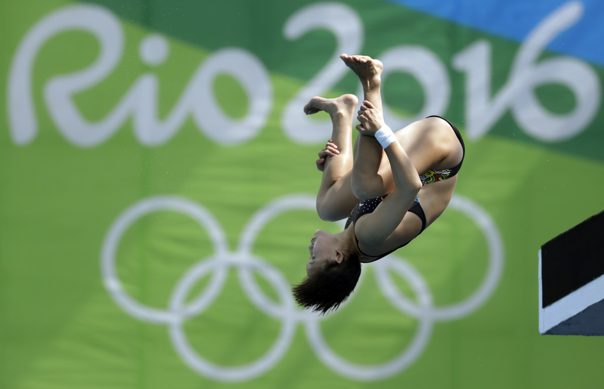 China finishes 1-2 in women's Olympic platform diving - Sports Illustrated