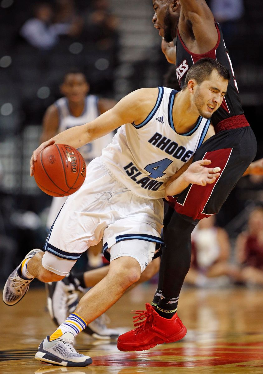 UMass beats Rhode Island 67-62 to reach 3rd round in A-10 - Sports ...