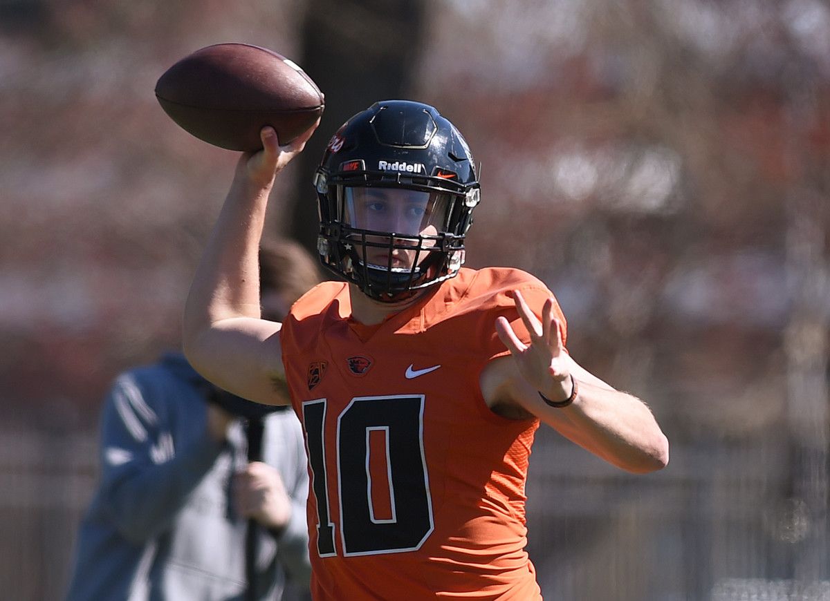 Quarterbacks again a focus for Oregon State - Sports Illustrated