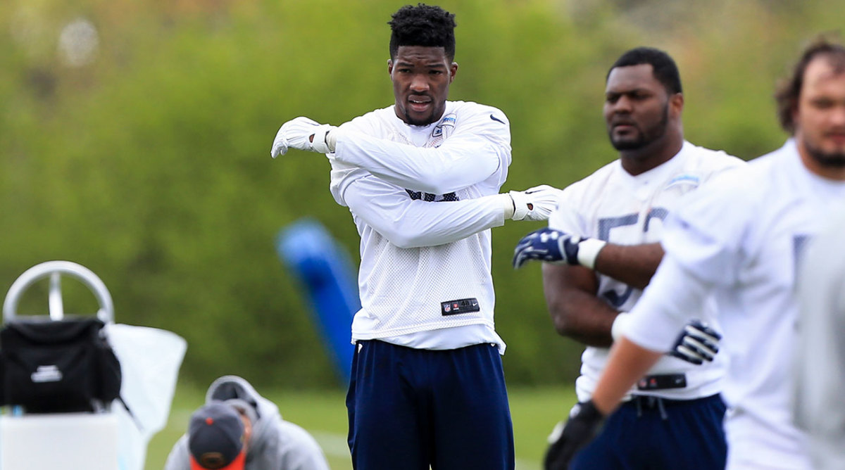 Bears training camp: Leonard Floyd exits practice early - Sports ...