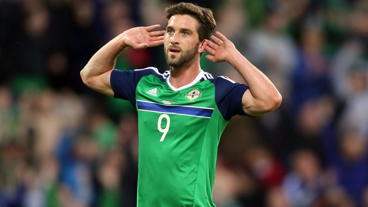 Will Grigg's on fire: Hero's welcome for Northern Ireland striker ...