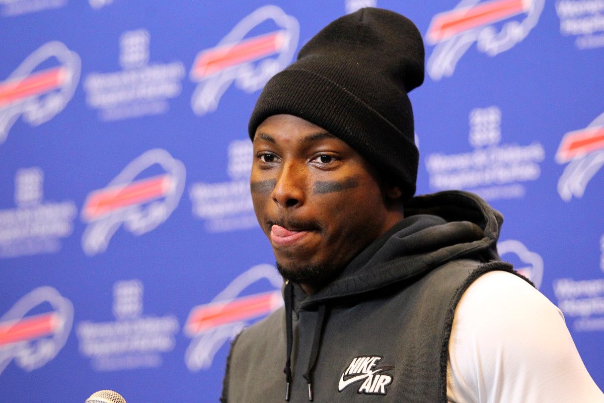 McCoy's lawyer: No decision on charges until next week - Sports Illustrated