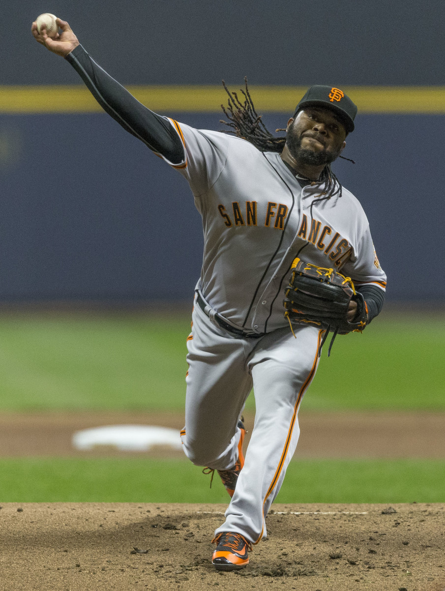 Cueto dominant in debut, Giants top Brewers 2-1 - Sports Illustrated