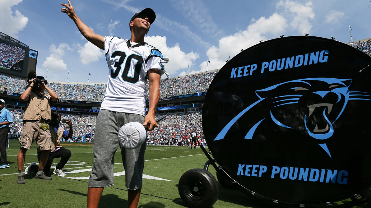 Super Bowl 50: Steph Curry has the Carolina Panthers winning Super Bowl ...