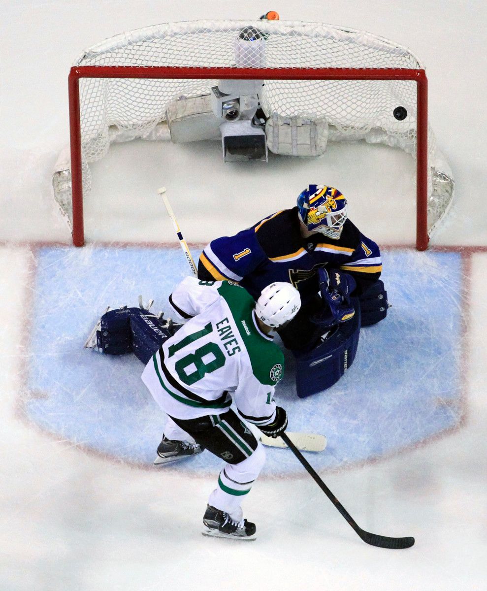 Blues go with goalie Brian Elliott as starter for Game 7 - Sports ...