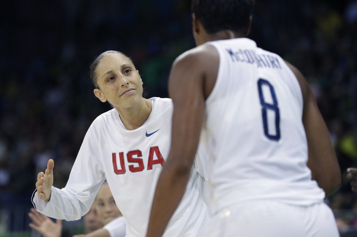 US rolls on, routs Serbia 110-84 in women's basketball - Sports Illustrated