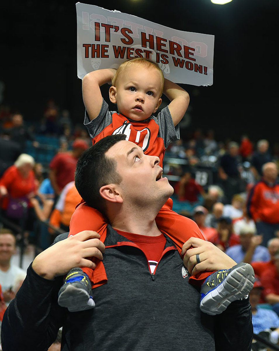 College Superfans, March 1-13 - Sports Illustrated