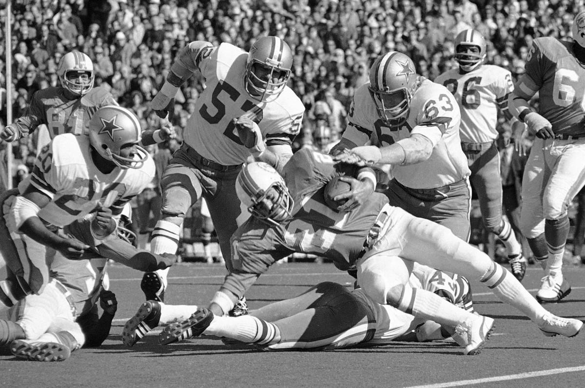 Longtime Cowboys linebacker Dave Edwards dies at 76 - Sports Illustrated