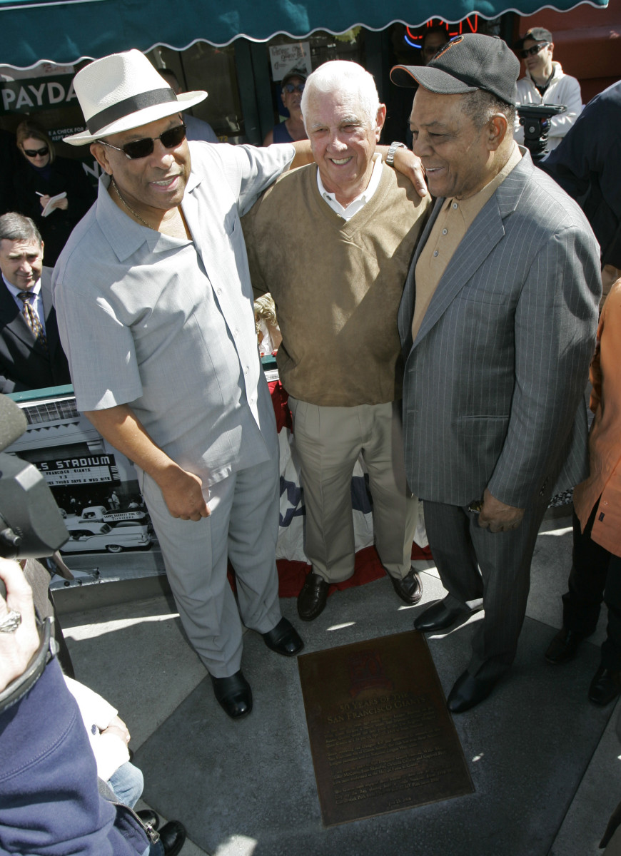 Longtime Giant Jim Davenport dies at 82 - Sports Illustrated