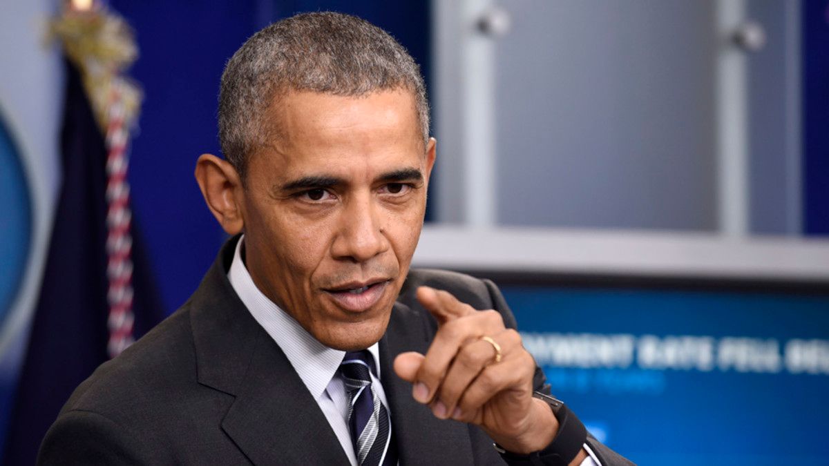 Photo: President Barack Obama dresses up dogs for Super Bowl - Sports ...