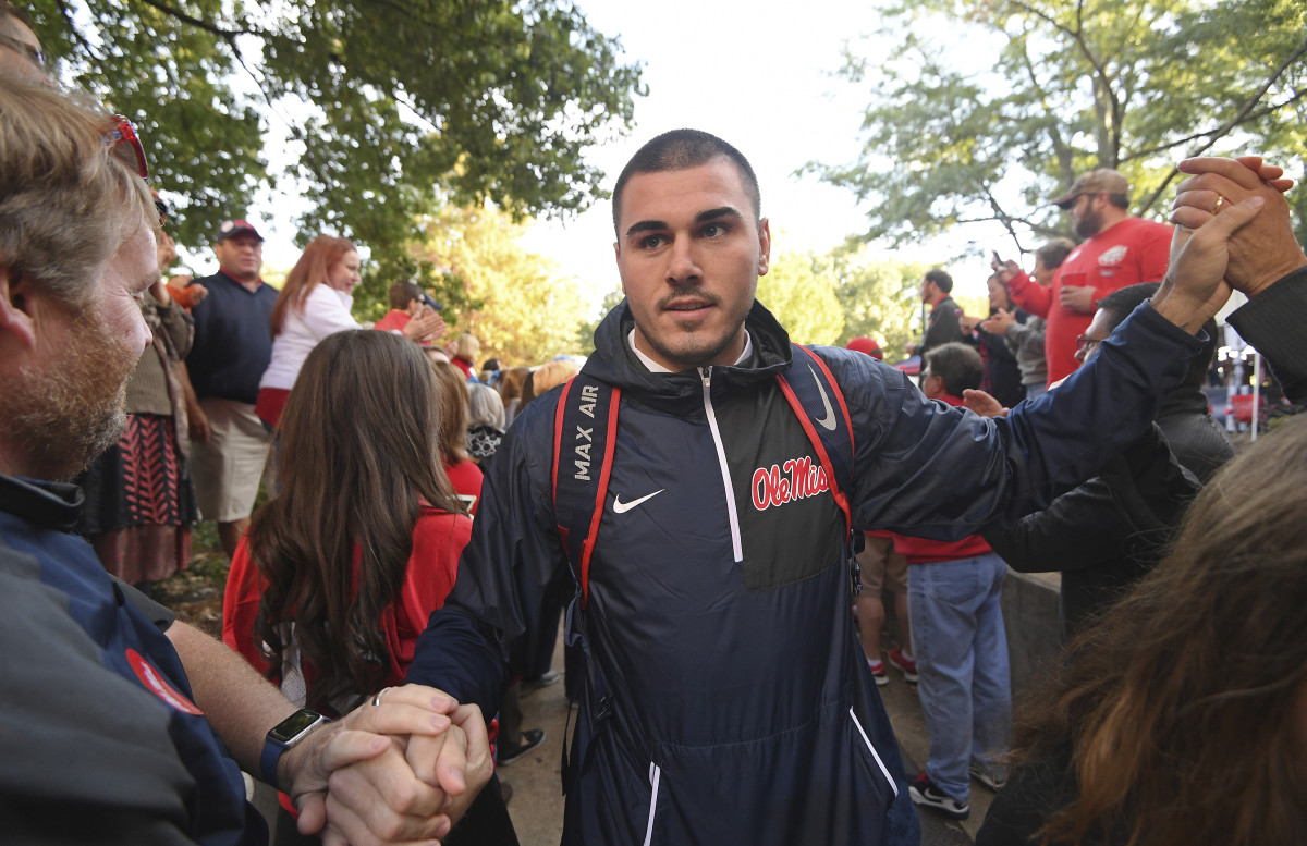 Mississippi QB Chad Kelly tears ACL, out for season - Sports Illustrated