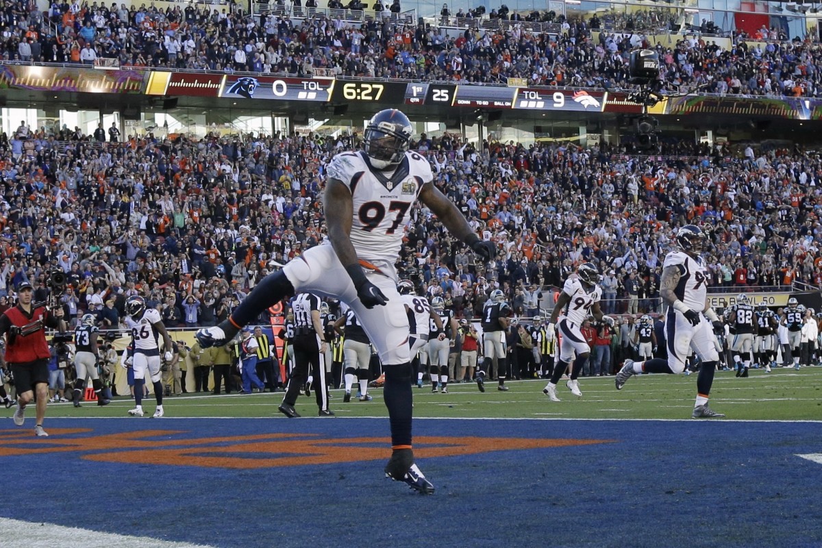AP source: Jaguars agree to terms with Broncos DE Jackson - Sports ...