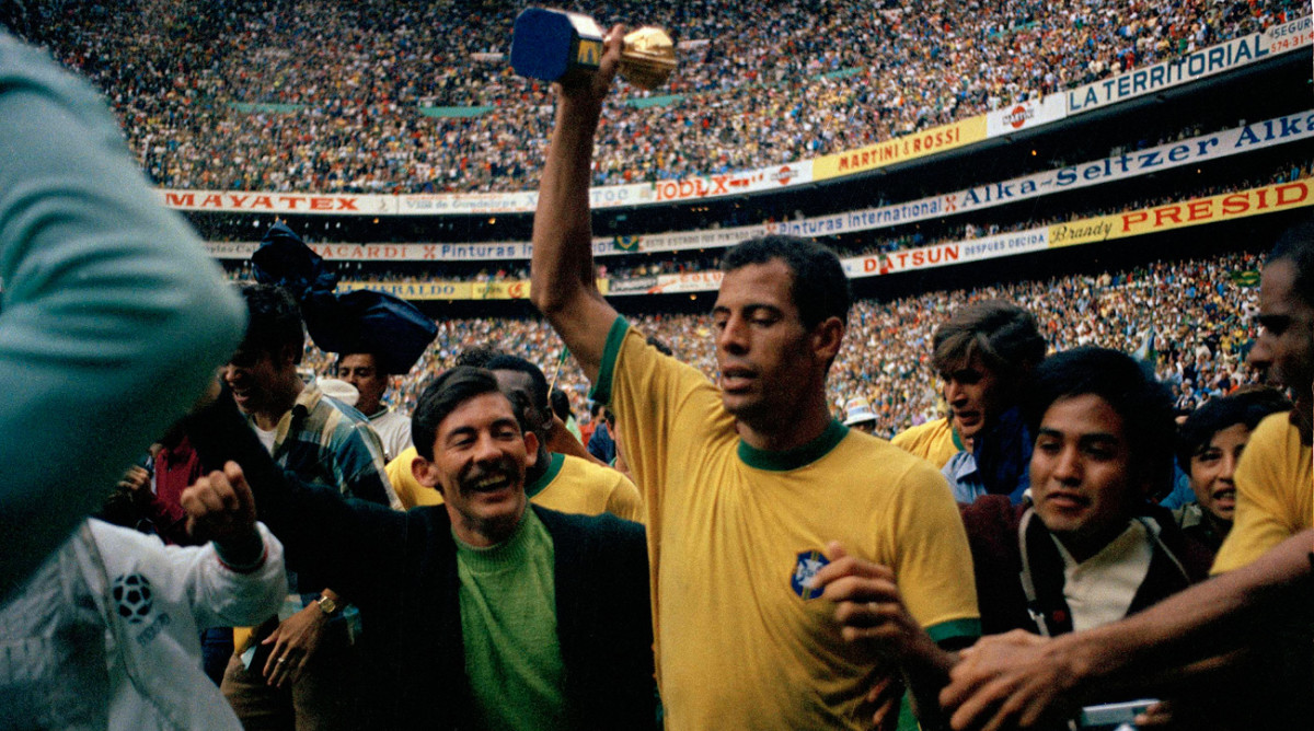 Carlos Alberto: Brazil's 1970 World Cup-winning captain, dies at 72 ...