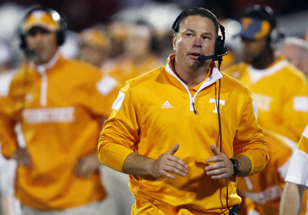Tennessee's Jones doesn't expect suit to distract his team - Sports ...
