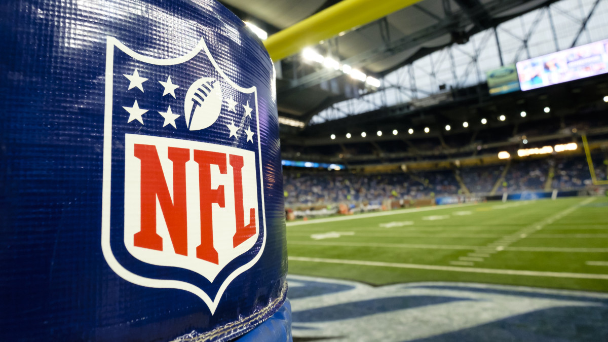 NFL, NFLPA set 2016 salary cap at $155.27 per team - Sports Illustrated