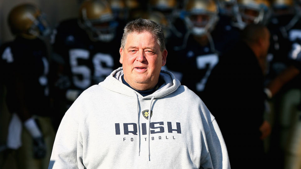 Notre Dame: Charlie Weis paid more than Brian Kelly in 2014–15 - Sports ...