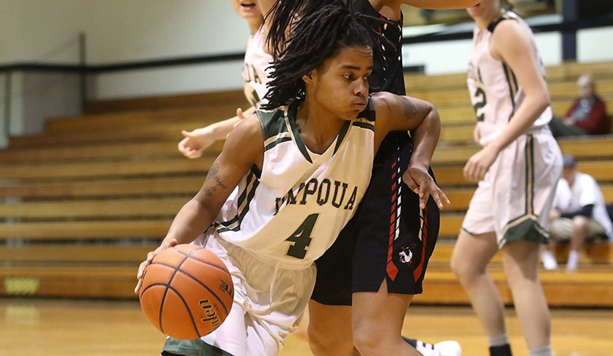 UCC Strong: Umpqua women honor victims of Oregon's deadliest shooting ...