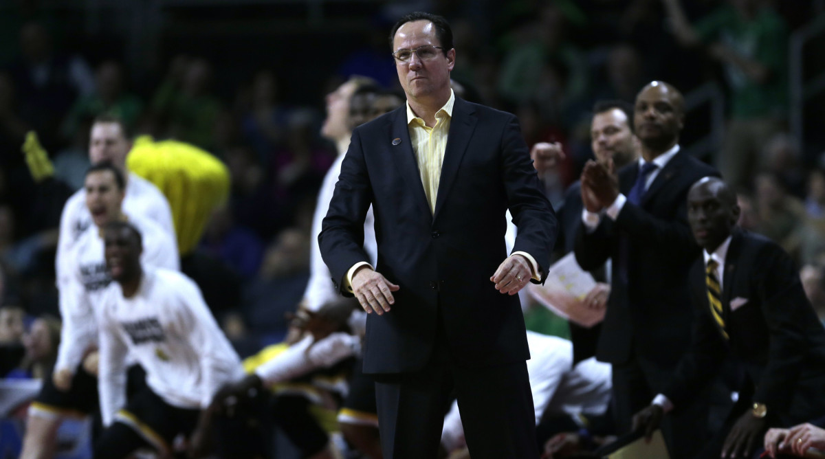 Wichita State's Gregg Marshall charges refs at exhibition - Sports ...