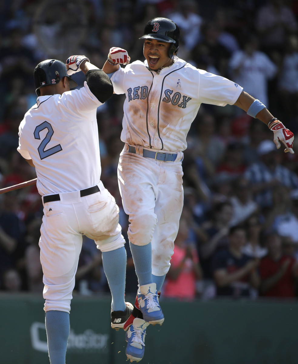 Price goes 8 sharp in Boston's 2-1 win over Seattle - Sports Illustrated