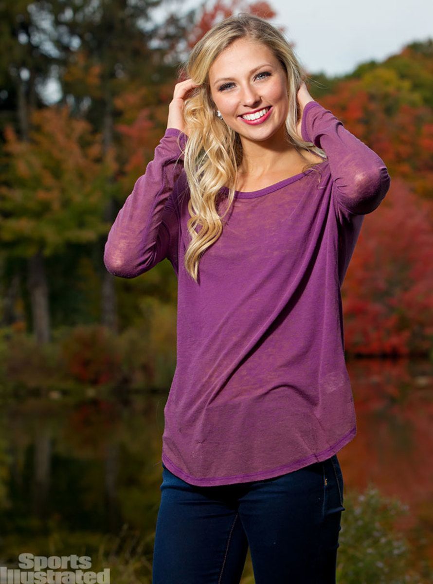 Cheerleader of the Week: Bailey - Sports Illustrated