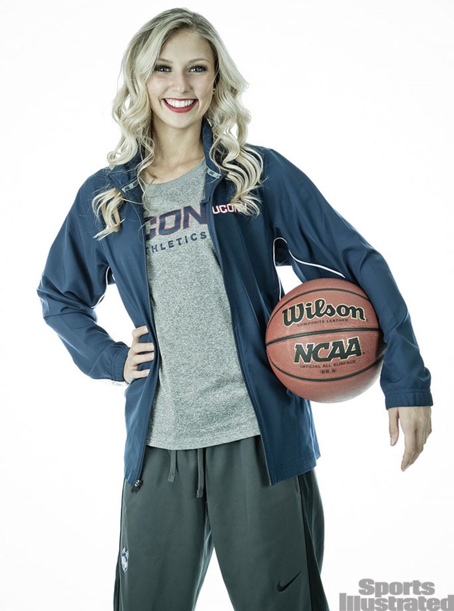 Cheerleader of the Week: Bailey - Sports Illustrated