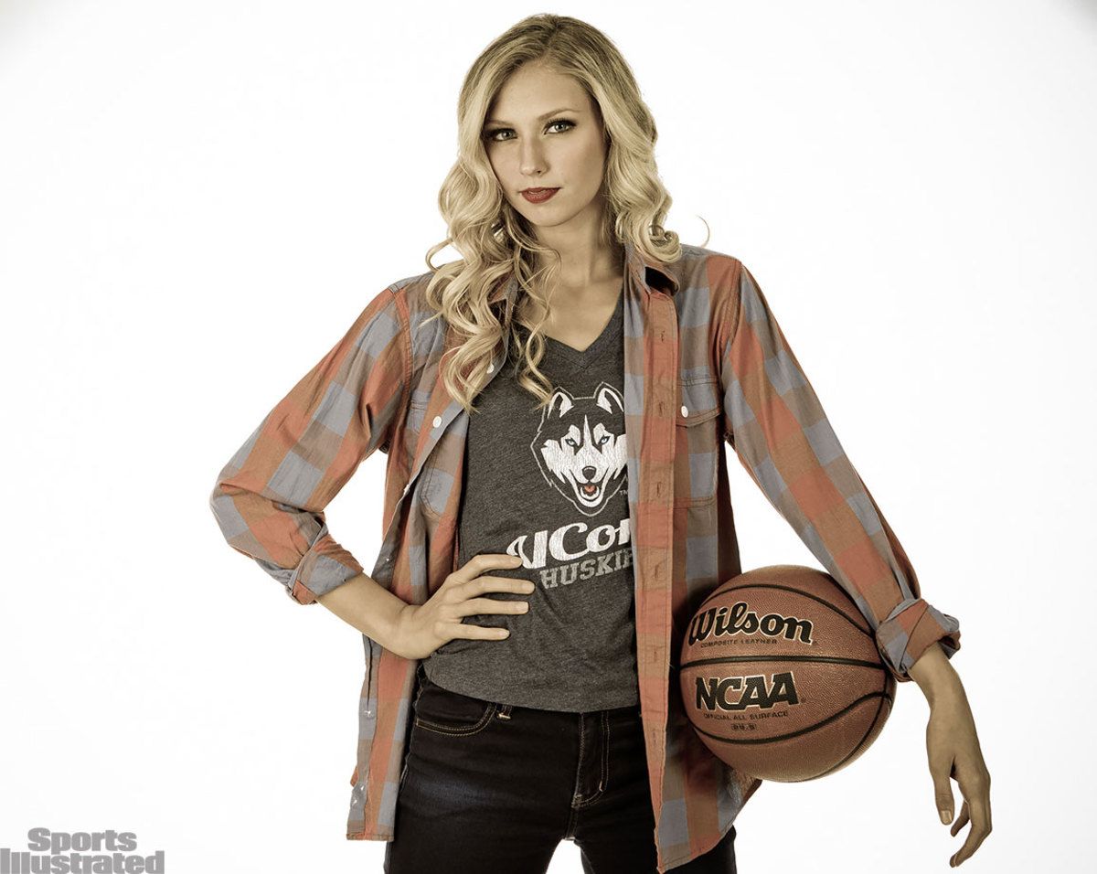 Cheerleader of the Week: Bailey - Sports Illustrated